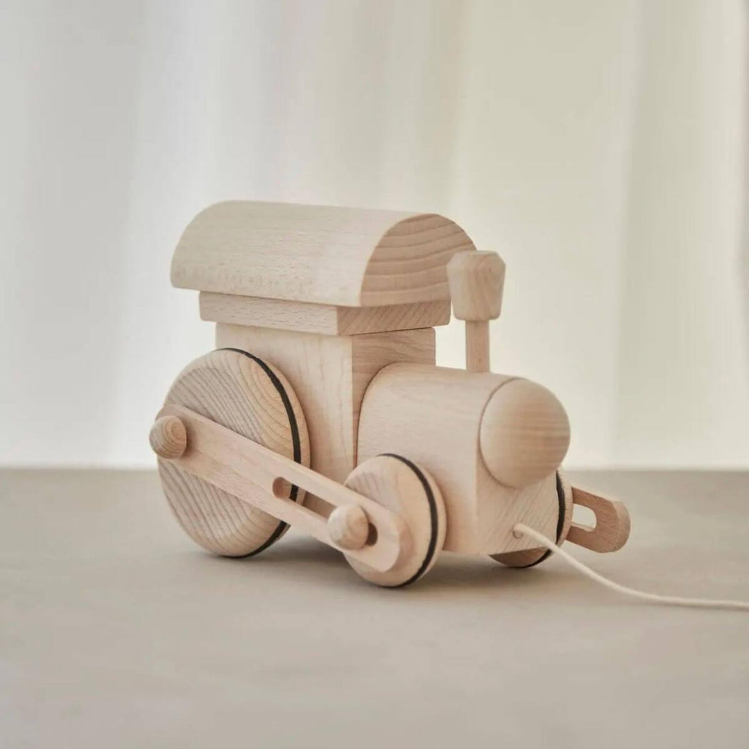 Wooden Pull Along Train Toy – Blue Brontide